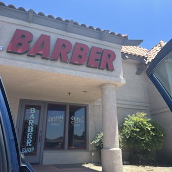 CUSTOM CUTS BARBER SHOP - Updated August 2024 - 187 Photos & 350 ...