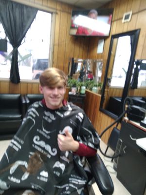 CLAXTON FAMILY BARBER SHOP - Updated December 2024 - 602 Edgemoor Dr ...