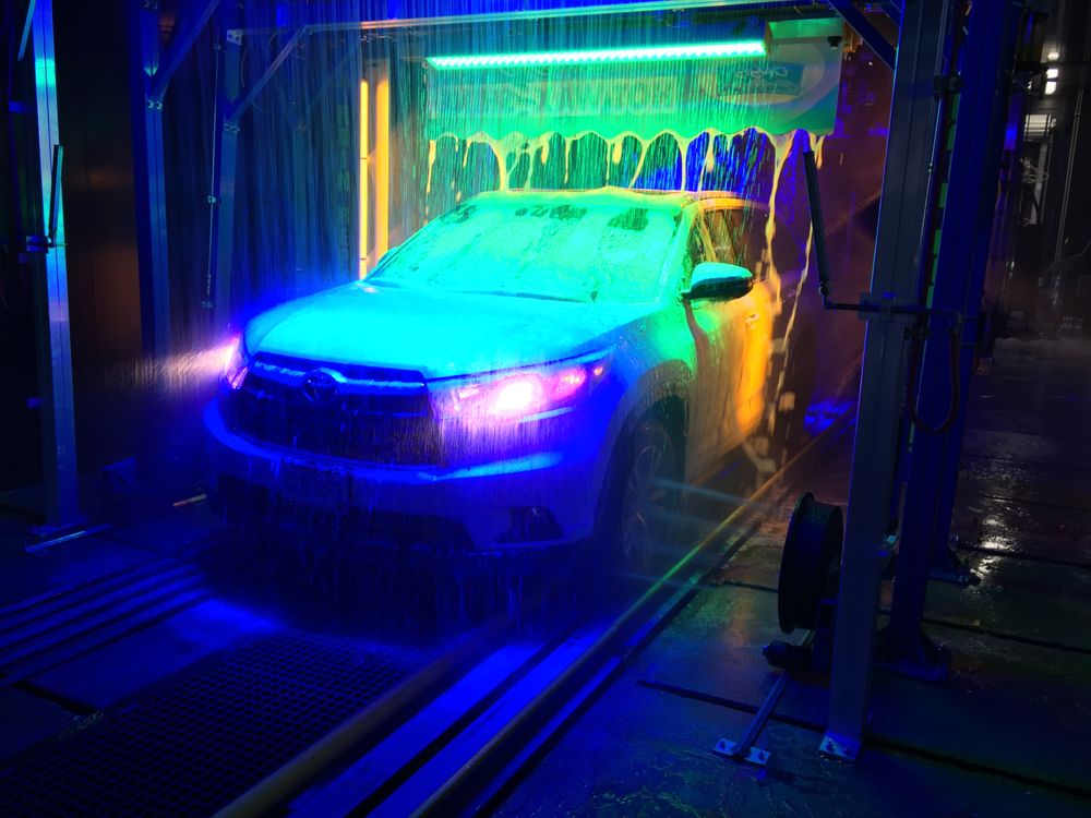 WHISTLE EXPRESS CAR WASH - Updated July 2025 - 11 Photos - 1716 Gornto ...