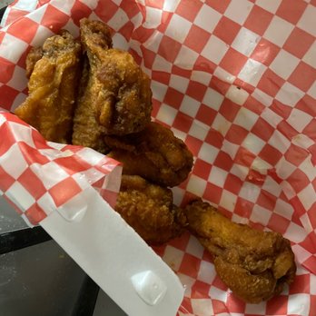 YOW! WINGS - Updated December 2025 - 18 Photos - 68 Bramalea Road ...