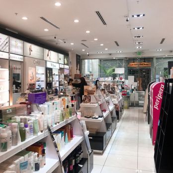 Cosmetic world store
