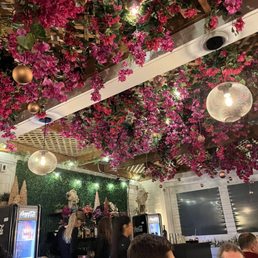 SOGNO WHEATON - Updated October 2025 - 244 Photos & 372 Reviews - 100 N ...