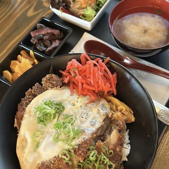 OMOIDE NOODLES & BOWLS - Updated July 2025 - 2285 Photos & 813 Reviews ...