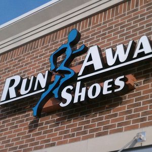 VANDERLOOP’S SHOES LITTLE CHUTE - Updated July 2025 - 127 E Main St ...