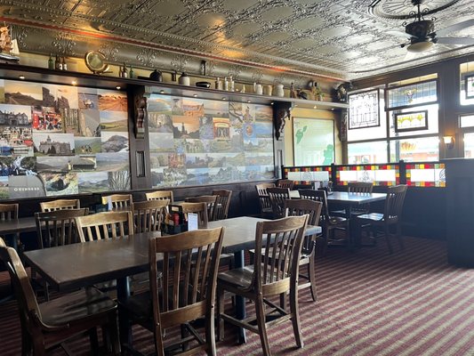 HOOLIGANS IRISH TAVERN - 54 Photos & 76 Reviews - 421 Catawba Ave, Put ...