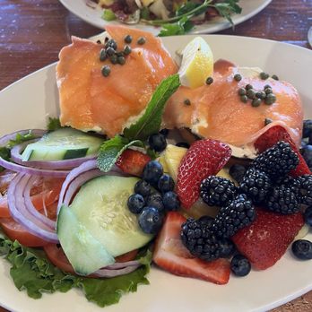 WAVE STREET CAFÉ - Updated July 2024 - 1271 Photos & 1041 Reviews - 550 ...