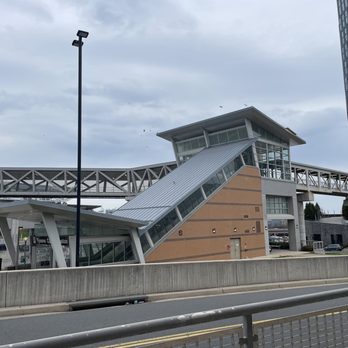 TYSONS CORNER METRO STATION - Updated December 2025 - 95 Photos & 27 ...