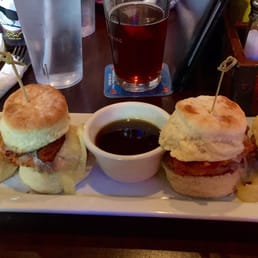 BAT 17 - Updated October 2025 - 401 Photos & 652 Reviews - 1735 Benson ...