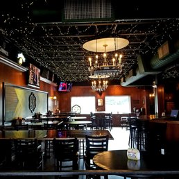 THE PUBLIC HOUSE BAR & GRILL - Updated July 2025 - 70 Photos & 135 ...