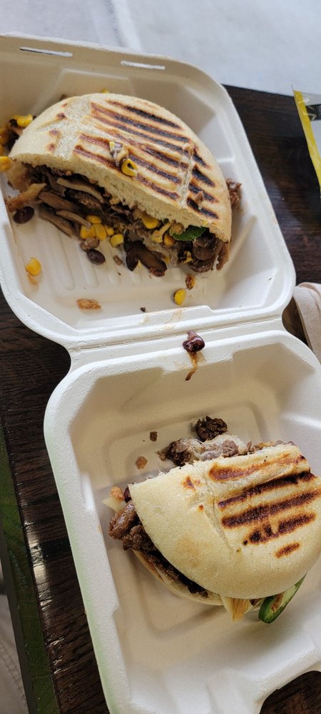 HOT TABLE - Updated July 2025 - 75 Photos & 112 Reviews - 83 Freshwater ...