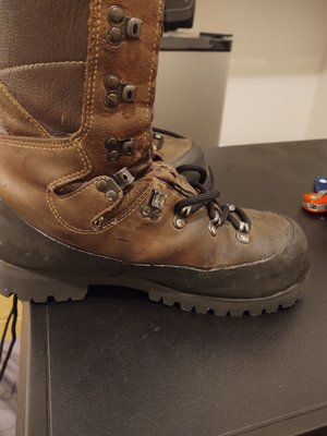 DAVE PAGE COBBLER - 46 Photos & 155 Reviews - 3509 Evanston Ave N ...