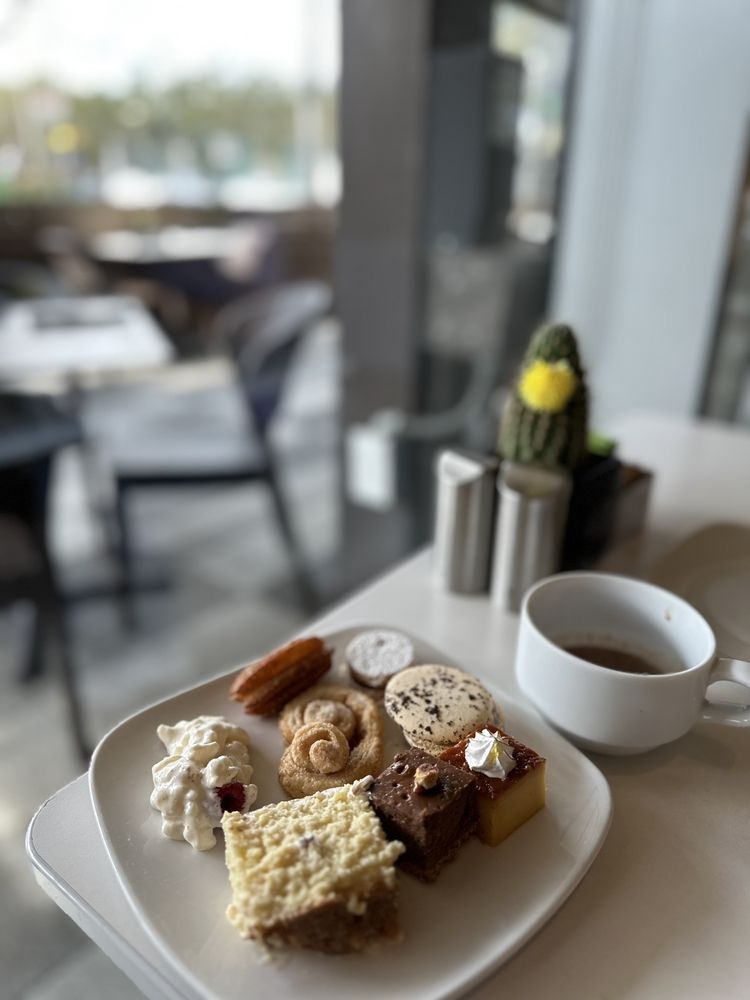 XOCHI - Updated May 2024 - 3173 Photos & 1119 Reviews - 1777 Walker St ...