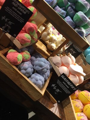 LUSH - 21 Photos & 35 Reviews - Cosmetics & Beauty Supply - 2500 N ...
