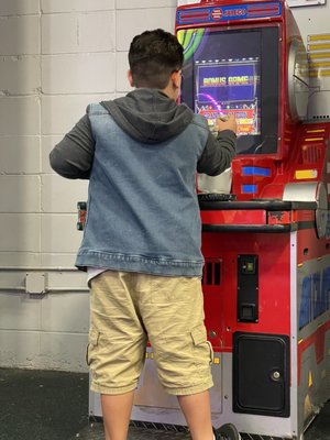 FLIPPERS CINEMA - Updated October 2025 - 75 Photos & 111 Reviews - 7001 ...