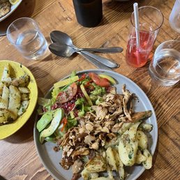 NIKOS - Updated December 2025 - 253 Photos & 112 Reviews - 905 W Main ...