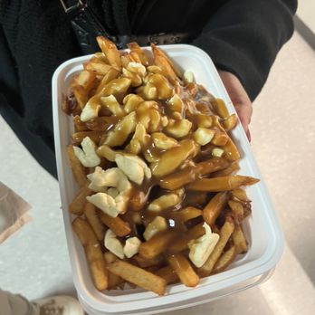 NOM NOM NOM POUTINE - 207 Photos & 162 Reviews - 707 Dundas Street W, Toronto, Ontario ...