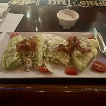 TWEEDS RESTAURANT & BUFFALO BAR - Updated September 2025 - 357 Photos ...