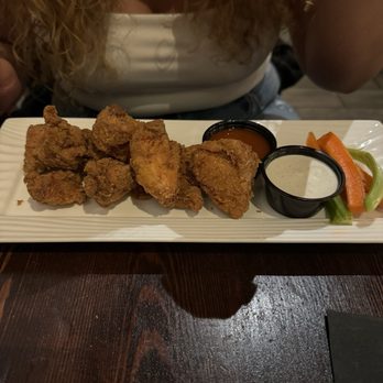 LAST DROP TAVERN - Updated December 2024 - 581 Photos & 530 Reviews ...