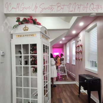 BUNS & ROSES CHIMNEY CAKES - Updated December 2025 - 153 Photos & 60 ...