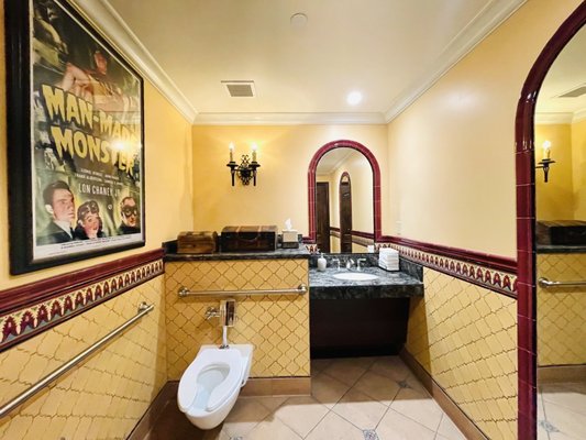 UNIVERSAL VIP LOUNGE - Updated December 2025 - 83 Photos & 10 Reviews ...