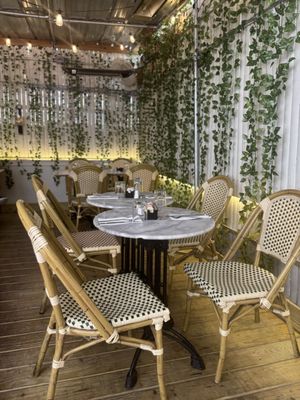 CAFÉ LULUC - Updated December 2025 - 1850 Photos & 1707 Reviews - 214 ...