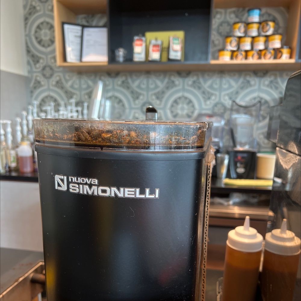 BLENZ COFFEE - Updated September 2025 - 10 Photos - 13450 102nd Avenue ...