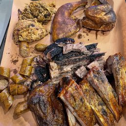 LIMESTONE BBQ AND BOURBON - Updated September 2025 - 200 Photos & 263 ...