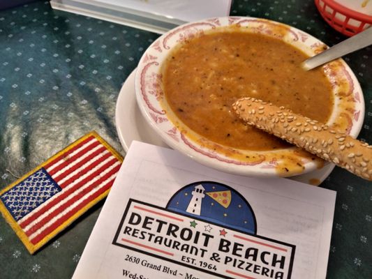 DETROIT BEACH RESTAURANT & PIZZERIA - Updated November 2025 - 69 Photos ...