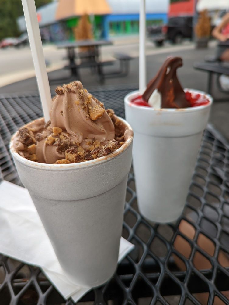 LICKITY SPLIT - TEMP. CLOSED - Updated December 2025 - 23 Photos & 25 Reviews - 2021 Glendale ...