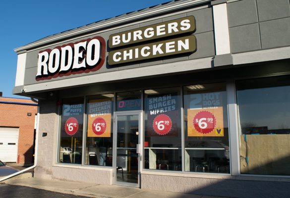 RODEO BURGERS AND CHICKEN - Updated December 2025 - 36 Photos & 25 ...