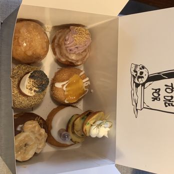 DEATH GRIP DONUTS - Updated October 2025 - 25 Photos - Beavercreek Township, Ohio - Donuts ...