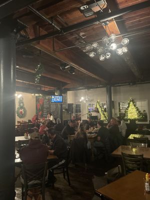 THE BLACK RASPBERRY PUB - Updated October 2024 - 69 Photos & 107 ...