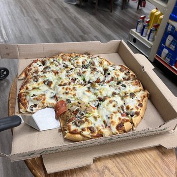 AMO PIZZA - Updated October 2025 - 74 Photos & 31 Reviews - 4964 Pearl ...