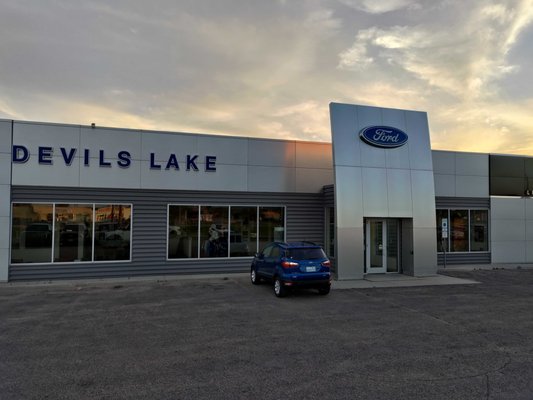 DEVILS LAKE FORD - Updated October 2025 - 332 Hwy 2 W, Devils Lake ...