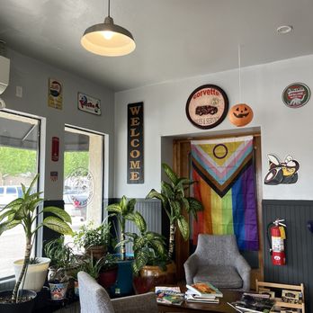 MR. BEE’S COFFEE & TEAS - Updated June 2025 - 154 Photos & 162 Reviews ...