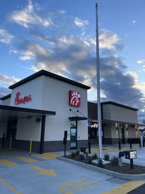 CHICK-FIL-A - Updated December 2025 - 41 Photos & 23 Reviews - 6299 Van ...
