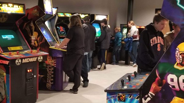 VINTAGE VAULT ARCADE - Updated October 2025 - 32 Photos - 715 Main St ...