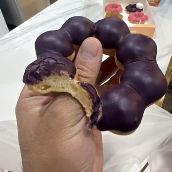 MUNCH MUNCH MOCHI DONUT - Updated April 2024 - 227 Photos & 89 Reviews ...