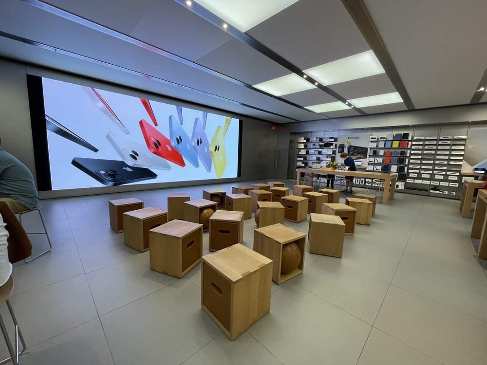 APPLE SOUTHDALE - Updated October 2025 - 27 Photos & 119 Reviews - 1575 ...