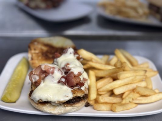 BONES-N-SHELLS - Updated May 2025 - 61 Photos & 30 Reviews - 2575 S ...