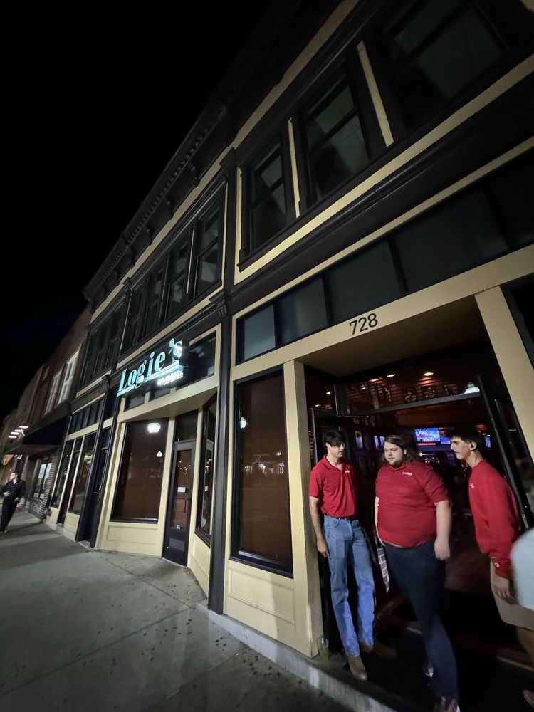 LOGIE’S ON MASS - Updated December 2025 - 10 Reviews - 728 ...