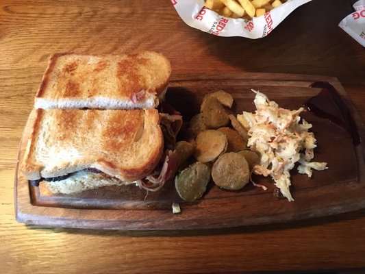 RED DOG SALOON - Updated June 2025 - 20 - 22 Victoria Street ...