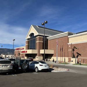 SCHEELS - 142 Photos & 57 Reviews - 1226 Interquest Pkwy, Colorado ...