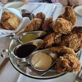 LA LUCHA - Updated August 2025 - 2088 Photos & 964 Reviews - 1801 N ...