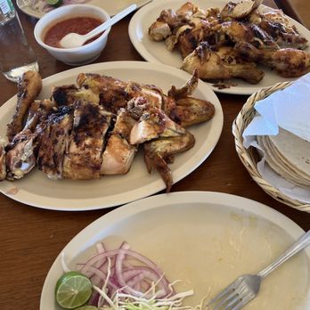 POLLO LUCAS - Updated August 2024 - 170 Photos & 301 Reviews - Col ...