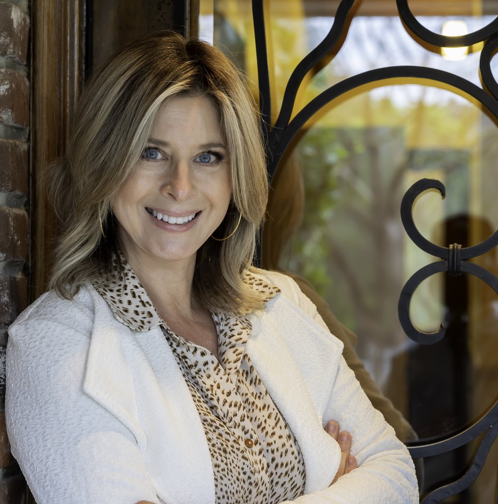 JUDY ROGERS REALTY GROUP - 2535 Townsgate Rd, Westlake Village ...