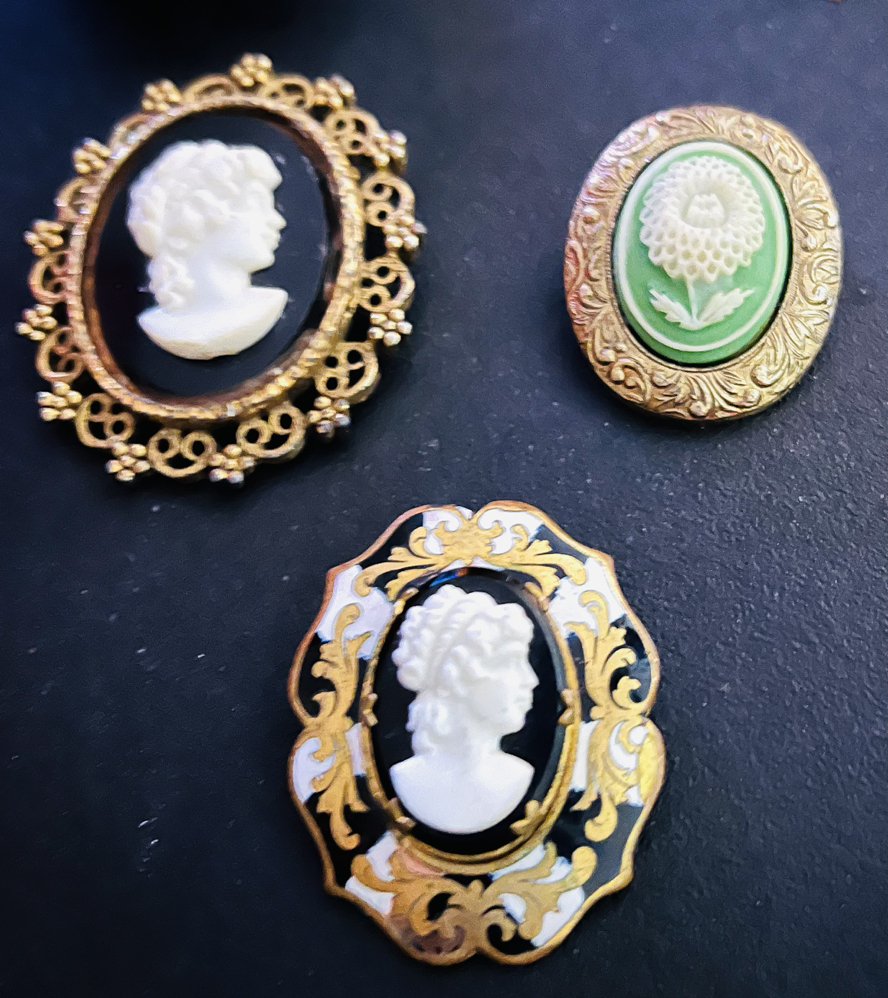 COOL TREASURES ANTIQUES & COLLECTIBLES - Updated June 2024 - 16 Photos ...