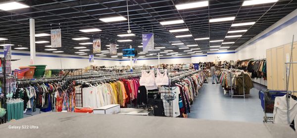 GOODWILL OF SILICON VALLEY - Updated December 2025 - 46 Photos & 80 ...