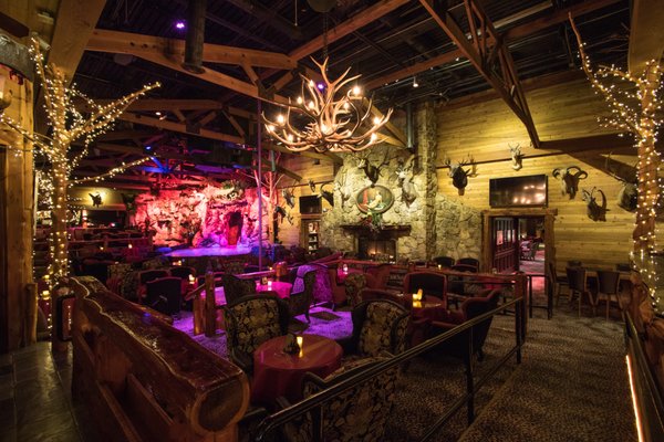 THE LODGE - Updated March 2025 - 136 Photos & 124 Reviews - 10530 ...