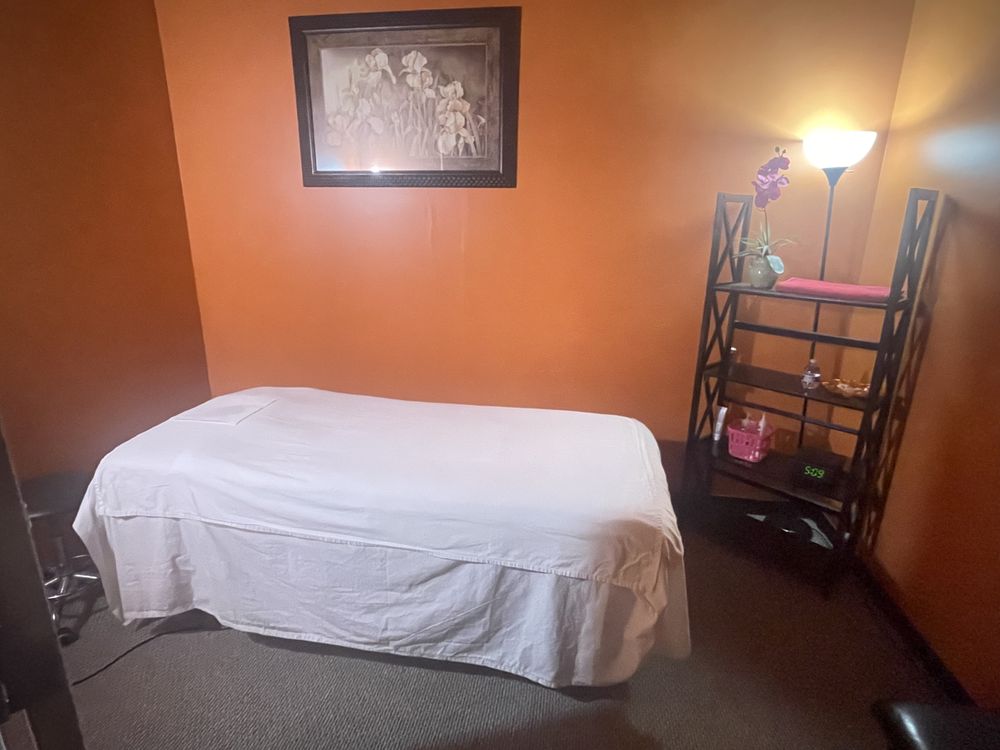 RENTON SPA MASSAGE - Updated April 2024 - 19 Photos - 1717 NE 44th St ...